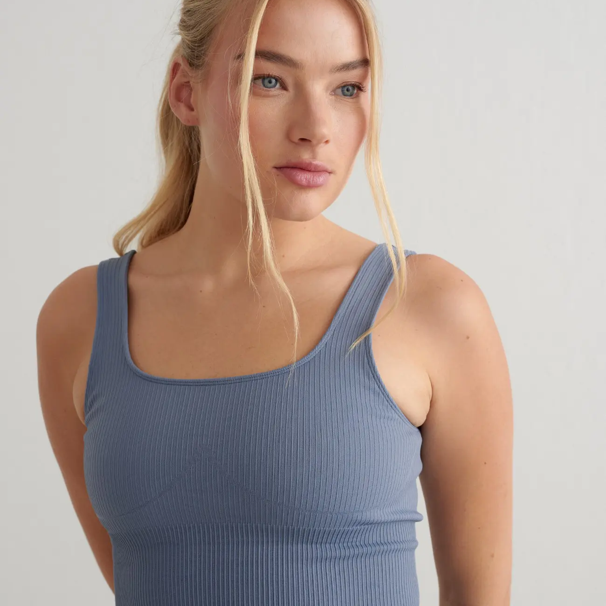 AIM´N Ribbed Seamless Shaping Bralette – Sport Kuhn